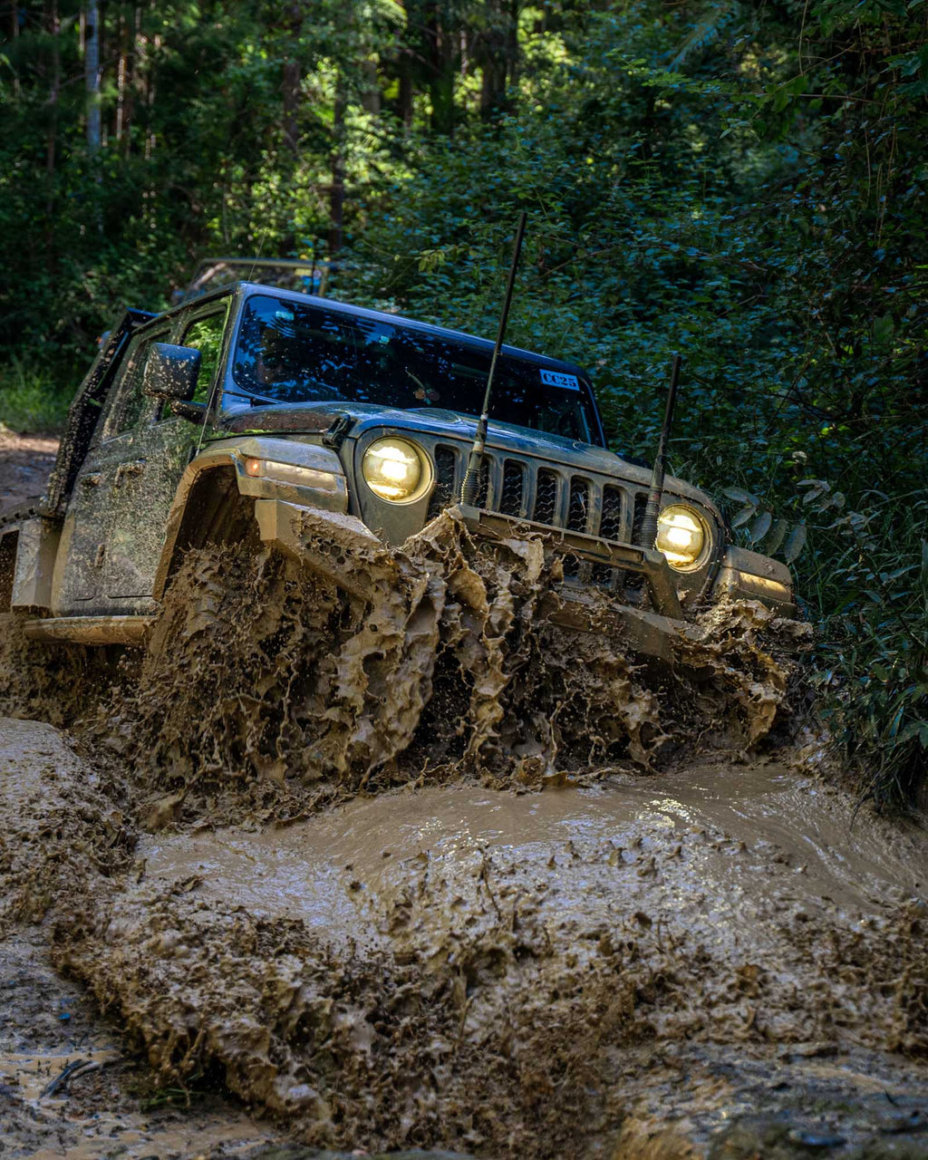 Winches – Carbon Offroad | Heavy-Duty 4x4 Recovery Winches